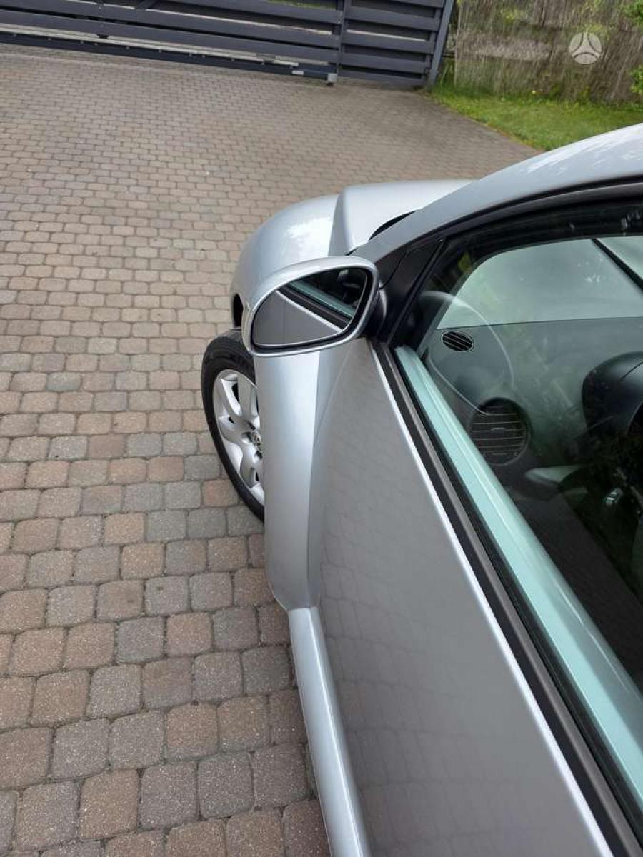 Grey Volkswagen Beetle 2003 in Kaunas, with an engine capacity of 1.90 L and mileage of 273 thousand km for 1500 €, photo 21 on AUTOMOTO.COM.LV