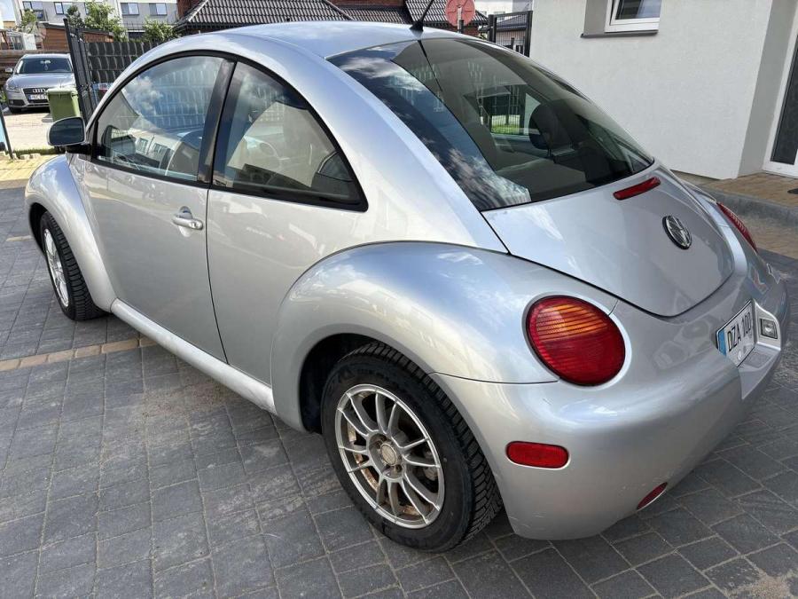 Grey Volkswagen Beetle 2008 in Kaunas, with an engine capacity of 1.98 L and mileage of 145 thousand km for 1499 €, photo 5 on AUTOMOTO.COM.LV