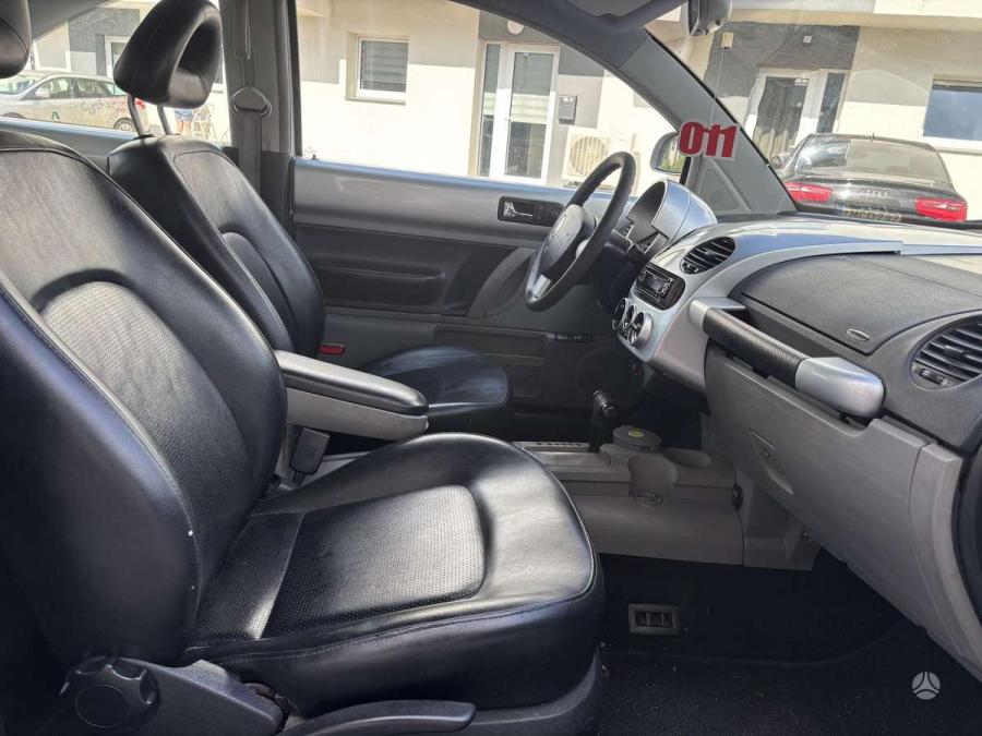 Grey Volkswagen Beetle 2008 in Kaunas, with an engine capacity of 1.98 L and mileage of 145 thousand km for 1499 €, photo 15 on AUTOMOTO.COM.LV