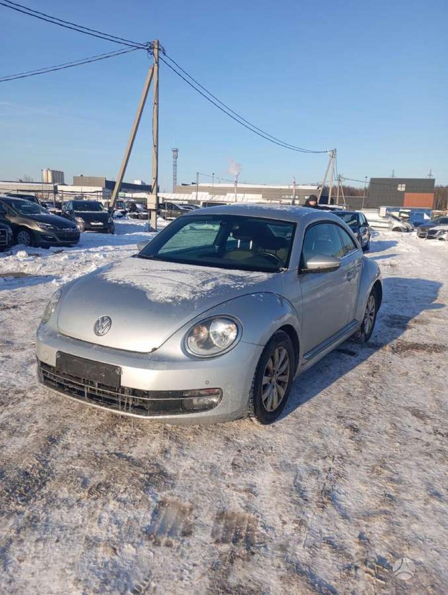 Grey Volkswagen Beetle 2012 in Kaunas, with an engine capacity of 1.20 L and mileage of 250 thousand km for 3200 €, photo 4 on AUTOMOTO.COM.LV