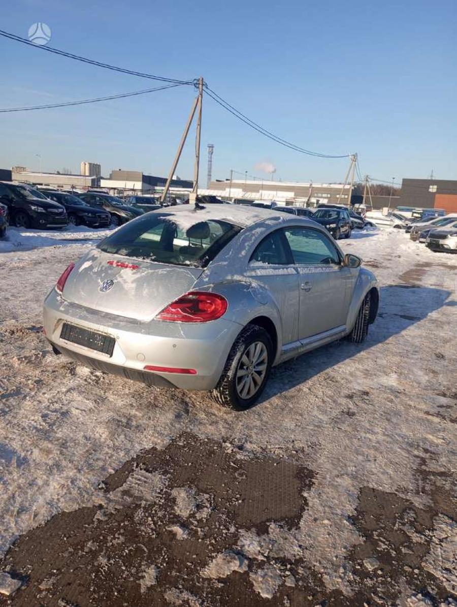 Grey Volkswagen Beetle 2012 in Kaunas, with an engine capacity of 1.20 L and mileage of 250 thousand km for 3200 €, photo 7 on AUTOMOTO.COM.LV