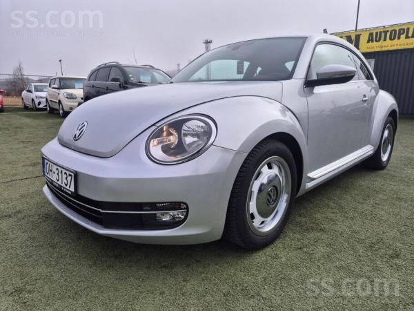 Pelēks Volkswagen Beetle 2012 Liepāja, ar dzinēja tilpumu 1.60 L un nobraukumu 217 tūkst. km par 5600 €, foto 1 vietnē AUTOMOTO.COM.LV