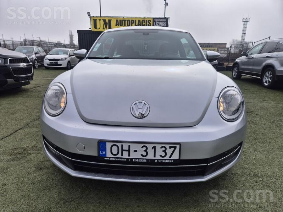 Pelēks Volkswagen Beetle 2012 Liepāja, ar dzinēja tilpumu 1.60 L un nobraukumu 217 tūkst. km par 5600 €, foto 3 vietnē AUTOMOTO.COM.LV