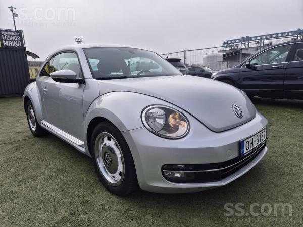 Pelēks Volkswagen Beetle 2012 Liepāja, ar dzinēja tilpumu 1.60 L un nobraukumu 217 tūkst. km par 5600 €, foto 3 vietnē AUTOMOTO.COM.LV