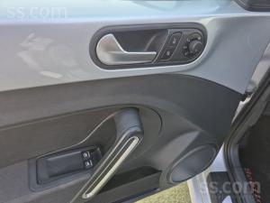 Pelēks Volkswagen Beetle 2012 Liepāja, ar dzinēja tilpumu 1.60 L un nobraukumu 217 tūkst. km par 5600 €, foto 11 vietnē AUTOMOTO.COM.LV