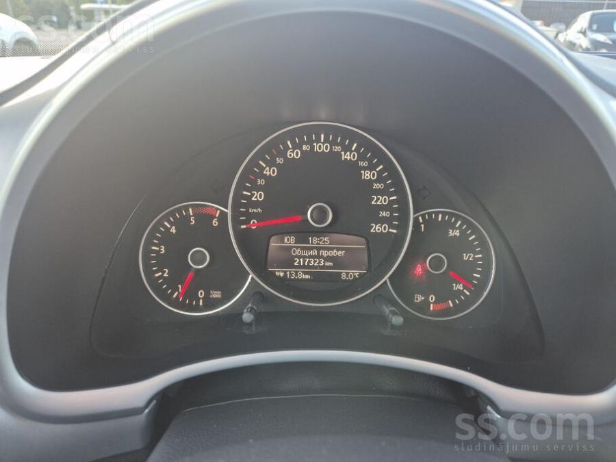 Pelēks Volkswagen Beetle 2012 Liepāja, ar dzinēja tilpumu 1.60 L un nobraukumu 217 tūkst. km par 5600 €, foto 13 vietnē AUTOMOTO.COM.LV