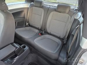 Pelēks Volkswagen Beetle 2012 Liepāja, ar dzinēja tilpumu 1.60 L un nobraukumu 217 tūkst. km par 5600 €, foto 19 vietnē AUTOMOTO.COM.LV