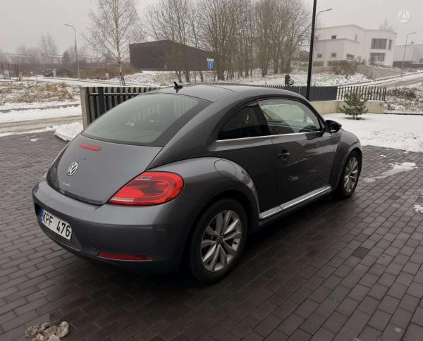 Grey Volkswagen Beetle 2013 in Vilnius, with an engine capacity of 0.00 L and mileage of 179 thousand km for 6900 €, photo 4 on AUTOMOTO.COM.LV