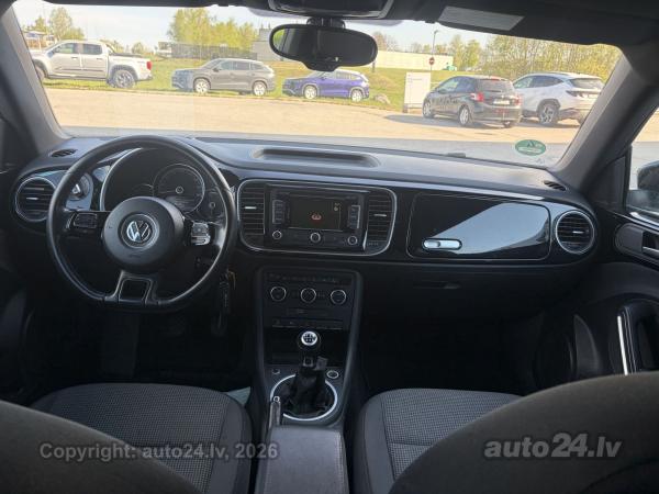 Pelēks Volkswagen Beetle 2014 Tallina, ar dzinēja tilpumu 1.20 L un nobraukumu 199 tūkst. km par 7790 €, foto 5 vietnē AUTOMOTO.COM.LV
