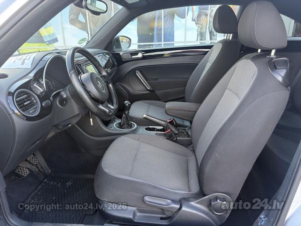 Pelēks Volkswagen Beetle 2014 Tallina, ar dzinēja tilpumu 1.20 L un nobraukumu 199 tūkst. km par 7790 €, foto 6 vietnē AUTOMOTO.COM.LV