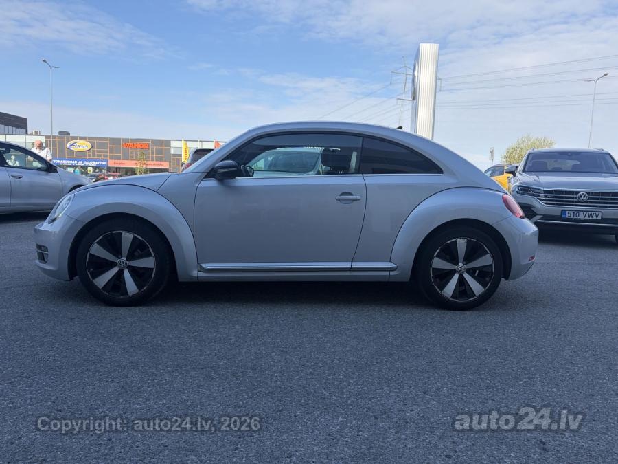 Pelēks Volkswagen Beetle 2014 Tallina, ar dzinēja tilpumu 1.20 L un nobraukumu 199 tūkst. km par 7790 €, foto 17 vietnē AUTOMOTO.COM.LV