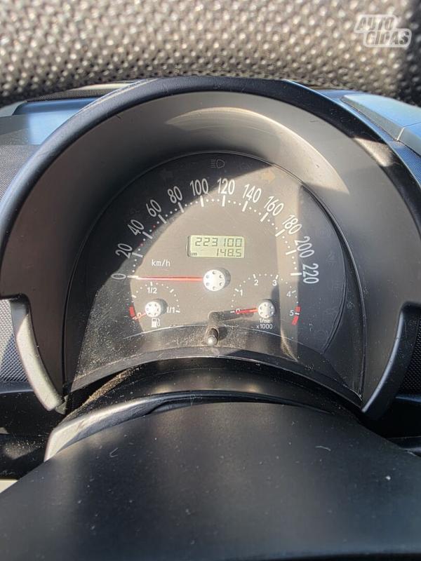 Volkswagen Beetle 1999 in Vilnius, with an engine capacity of 1.90 L and mileage of 223 thousand km for 1249 €, photo 6 on AUTOMOTO.COM.LV