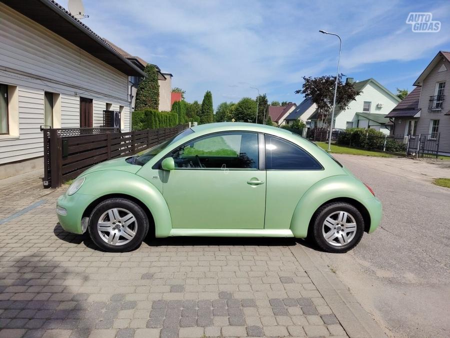 Volkswagen Beetle 2002 in Mazeikiai, with an engine capacity of 1.40 L and mileage of 246 thousand km for 999 €, photo 9 on AUTOMOTO.COM.LV
