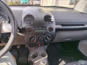 Volkswagen Beetle 2002 in Mazeikiai, with an engine capacity of 1.40 L and mileage of 246 thousand km for 999 €, photo 13 on AUTOMOTO.COM.LV