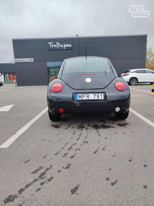 Volkswagen Beetle 2004 in Moletai on AUTOMOTO.COM.LV Volkswagen Beetle 2004 in Moletai, with an engine capacity of 1.60 L and mileage of 218 thousand km for 1149 €, photo 6 on AUTOMOTO.COM.LV