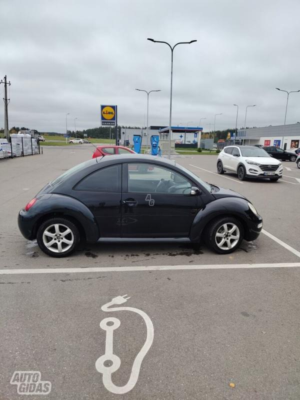 Volkswagen Beetle 2004 in Moletai on AUTOMOTO.COM.LV Volkswagen Beetle 2004 in Moletai, with an engine capacity of 1.60 L and mileage of 218 thousand km for 1149 €, photo 8 on AUTOMOTO.COM.LV