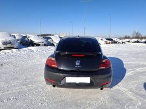 Volkswagen Beetle 2013 Viļņa, ar dzinēja tilpumu 1.98 L un nobraukumu 132 tūkst. km par 6000 €, foto 2 vietnē AUTOMOTO.COM.LV