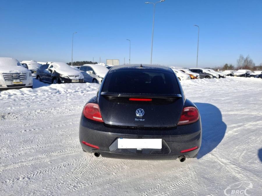 Volkswagen Beetle 2013 Viļņa, ar dzinēja tilpumu 1.98 L un nobraukumu 132 tūkst. km par 6000 €, foto 2 vietnē AUTOMOTO.COM.LV
