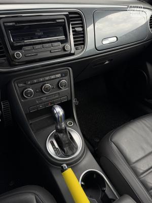 Volkswagen Beetle 2014 Viļņa, ar dzinēja tilpumu 2.00 L un nobraukumu 161 tūkst. km par 11000 €, foto 17 vietnē AUTOMOTO.COM.LV