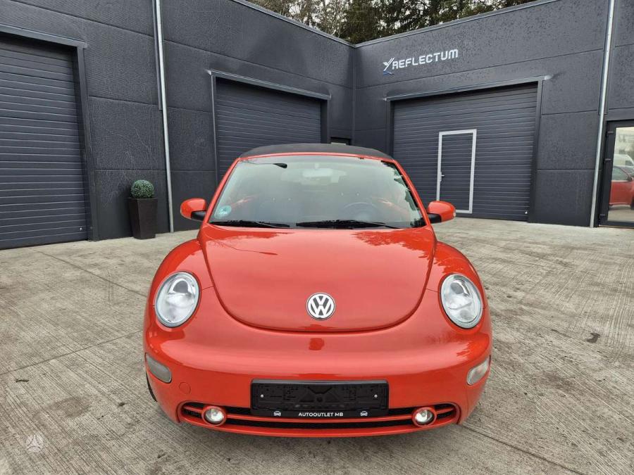 Orange Volkswagen Beetle 2004 in Utena, with an engine capacity of 1.60 L and mileage of 96 thousand km for 2490 €, photo 7 on AUTOMOTO.COM.LV