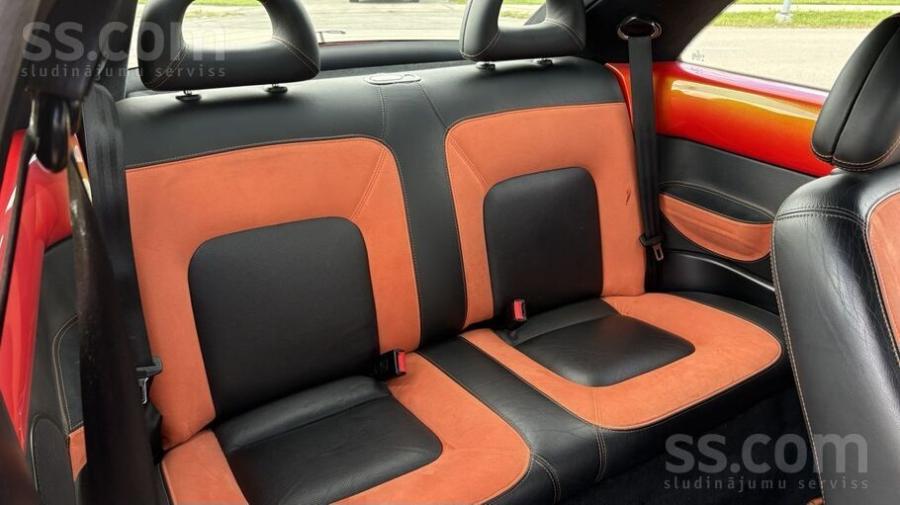 Oranžs Volkswagen Beetle 1999 Rīga, ar dzinēja tilpumu 2.00 L un nobraukumu 210 tūkst. km par 2000 €, foto 7 vietnē AUTOMOTO.COM.LV