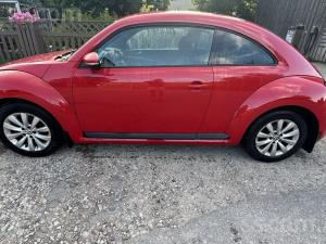 Sarkans Volkswagen Beetle 2012 Kuldīga, ar dzinēja tilpumu 1.20 L un nobraukumu 175 tūkst. km par 7000 €, foto 5 vietnē AUTOMOTO.COM.LV