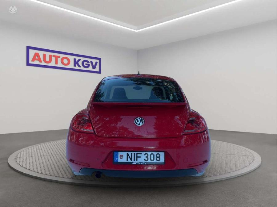 Sarkans Volkswagen Beetle 2012 Viļņa, ar dzinēja tilpumu 1.20 L un nobraukumu 164 tūkst. km par 5899 €, foto 4 vietnē AUTOMOTO.COM.LV