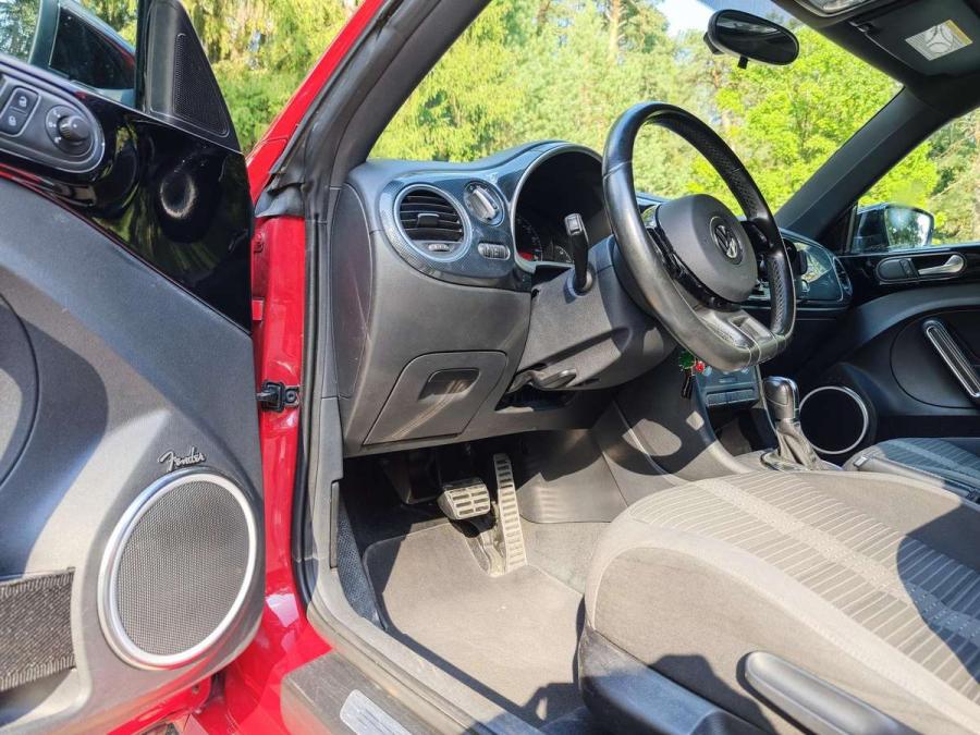 Sarkans Volkswagen Beetle 2012 Kauņa, ar dzinēja tilpumu 2.00 L un nobraukumu 236 tūkst. km par 7500 €, foto 12 vietnē AUTOMOTO.COM.LV