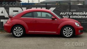 Red Volkswagen Beetle 2015 in Liepaja, with an engine capacity of 1.20 L and mileage of 157 thousand km for 7999 €, photo 4 on AUTOMOTO.COM.LV
