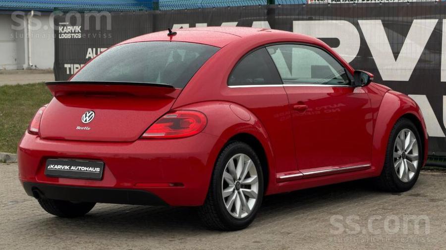 Red Volkswagen Beetle 2015 in Liepaja, with an engine capacity of 1.20 L and mileage of 157 thousand km for 7999 €, photo 5 on AUTOMOTO.COM.LV