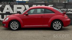 Red Volkswagen Beetle 2015 in Liepaja, with an engine capacity of 1.20 L and mileage of 157 thousand km for 7999 €, photo 8 on AUTOMOTO.COM.LV