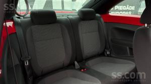 Red Volkswagen Beetle 2015 in Liepaja, with an engine capacity of 1.20 L and mileage of 157 thousand km for 7999 €, photo 20 on AUTOMOTO.COM.LV