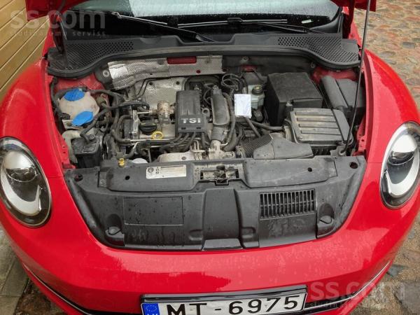 Red Volkswagen Beetle 2015 in Liepaja, with an engine capacity of 1.20 L and mileage of 155 thousand km for 9800 €, photo 8 on AUTOMOTO.COM.LV