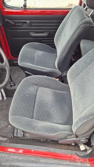Sarkans Volkswagen Beetle 1998 Pērnava, ar dzinēja tilpumu 1.60 L un nobraukumu 27 tūkst. km par 19999 €, foto 11 vietnē AUTOMOTO.COM.LV