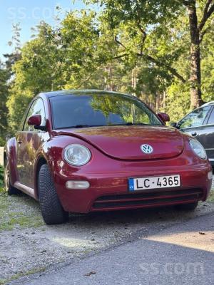 Red Volkswagen Beetle 2000 in Valka, with an engine capacity of 2.00 L and mileage of 165 thousand km for 1500 €, photo 5 on AUTOMOTO.COM.LV
