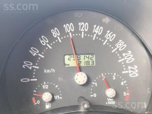 Красный Фольксваген Битл 2000 в Тукумс, объемом двигателя 1.90 л и пробегом 300 тыс. км за 1450 €, фото 4 на AUTOMOTO.COM.LV