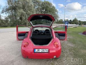 Red Volkswagen Beetle 2000 in Madona, with an engine capacity of 1.90 L and mileage of 322 thousand km for 800 €, photo 6 on AUTOMOTO.COM.LV