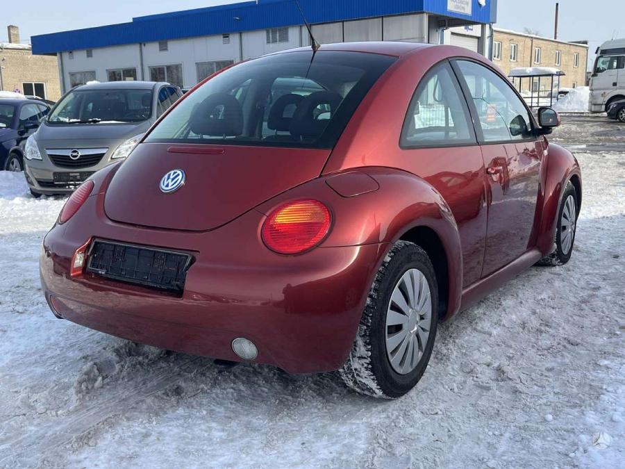 Sarkans Volkswagen Beetle 2002 Kretinga, ar dzinēja tilpumu 2.00 L un nobraukumu 161 tūkst. km par 2250 €, foto 4 vietnē AUTOMOTO.COM.LV