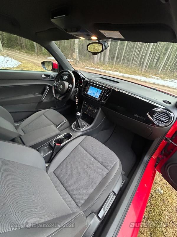 Red Volkswagen Beetle 2012 in Parnu, with an engine capacity of 1.20 L and mileage of 160 thousand km for 5400 €, photo 9 on AUTOMOTO.COM.LV