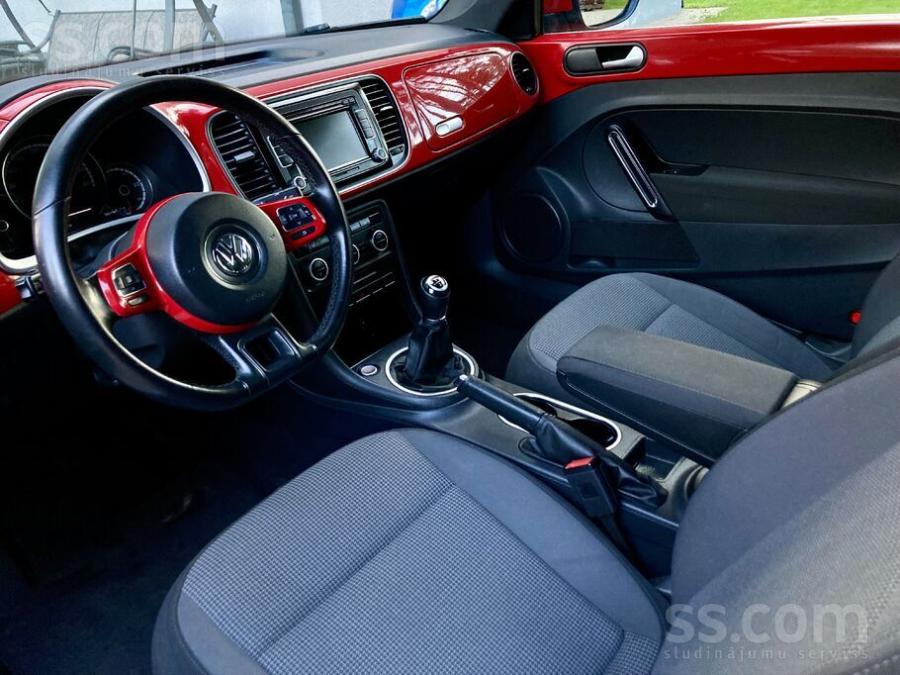 Red Volkswagen Beetle 2014 in Riga, with an engine capacity of 1.20 L and mileage of 200 thousand km for 5500 €, photo 22 on AUTOMOTO.COM.LV