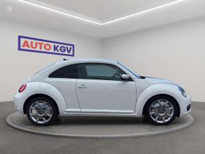 White Volkswagen Beetle 2012 in Kaunas, with an engine capacity of 2.50 L and mileage of 158 thousand km for 6999 €, photo 7 on AUTOMOTO.COM.LV