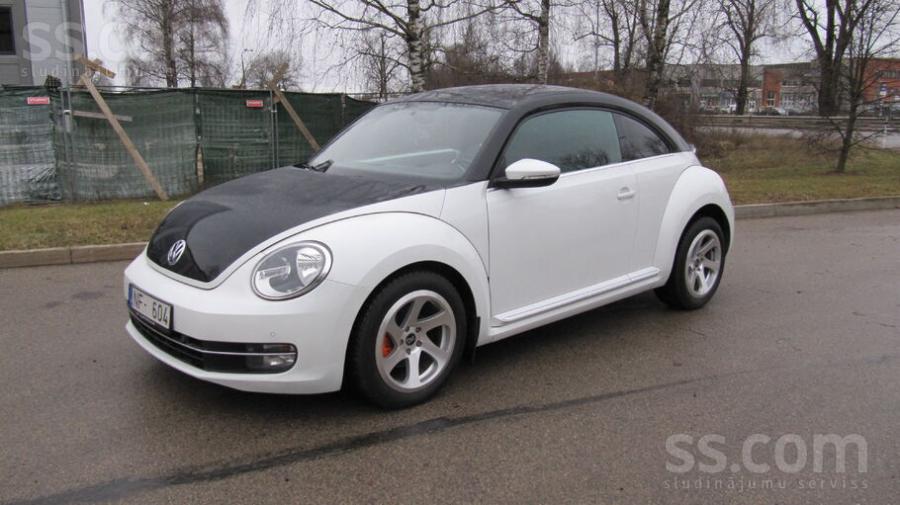 White Volkswagen Beetle 2013 in Riga, with an engine capacity of 1.60 L and mileage of 254 thousand km for 6350 €, photo 16 on AUTOMOTO.COM.LV
