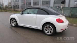 White Volkswagen Beetle 2013 in Riga, with an engine capacity of 1.60 L and mileage of 254 thousand km for 6350 €, photo 18 on AUTOMOTO.COM.LV
