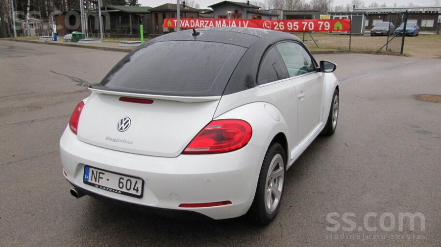 White Volkswagen Beetle 2013 in Riga, with an engine capacity of 1.60 L and mileage of 254 thousand km for 6350 €, photo 22 on AUTOMOTO.COM.LV