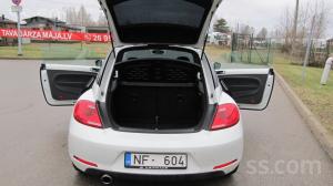 White Volkswagen Beetle 2013 in Riga, with an engine capacity of 1.60 L and mileage of 254 thousand km for 6350 €, photo 34 on AUTOMOTO.COM.LV