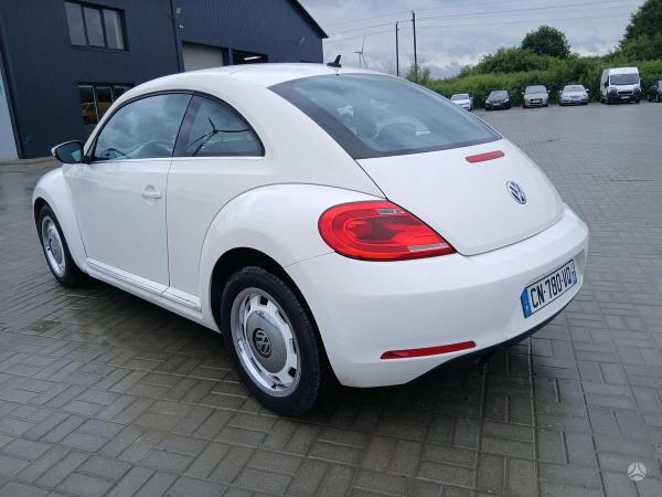 Balts Volkswagen Beetle 2013 Tauragė, ar dzinēja tilpumu 1.60 L un nobraukumu 206 tūkst. km par 3800 €, foto 6 vietnē AUTOMOTO.COM.LV