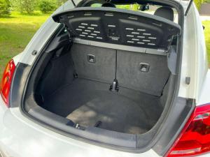 Balts Volkswagen Beetle 2013 Viļņa, ar dzinēja tilpumu 1.97 L un nobraukumu 263 tūkst. km par 8100 €, foto 38 vietnē AUTOMOTO.COM.LV