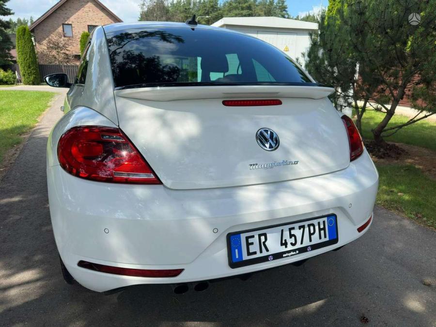 Balts Volkswagen Beetle 2013 Viļņa, ar dzinēja tilpumu 1.97 L un nobraukumu 263 tūkst. km par 7900 €, foto 6 vietnē AUTOMOTO.COM.LV