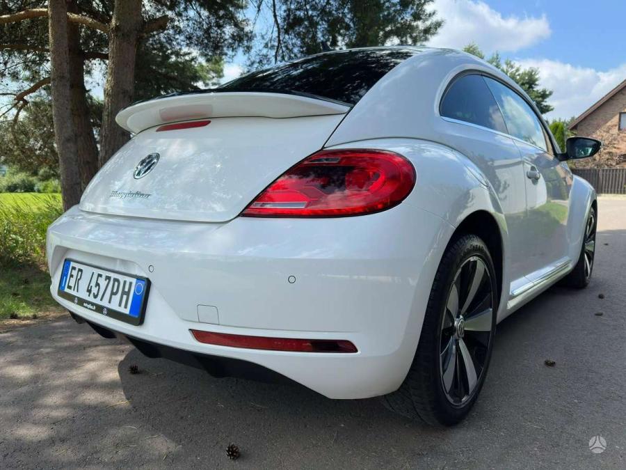Balts Volkswagen Beetle 2013 Viļņa, ar dzinēja tilpumu 1.97 L un nobraukumu 263 tūkst. km par 7900 €, foto 9 vietnē AUTOMOTO.COM.LV
