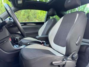 Balts Volkswagen Beetle 2013 Viļņa, ar dzinēja tilpumu 1.97 L un nobraukumu 263 tūkst. km par 7900 €, foto 30 vietnē AUTOMOTO.COM.LV